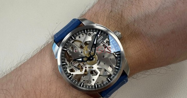 TISSOT T-Complication Squelette Mechanical T070.405.16.411.00